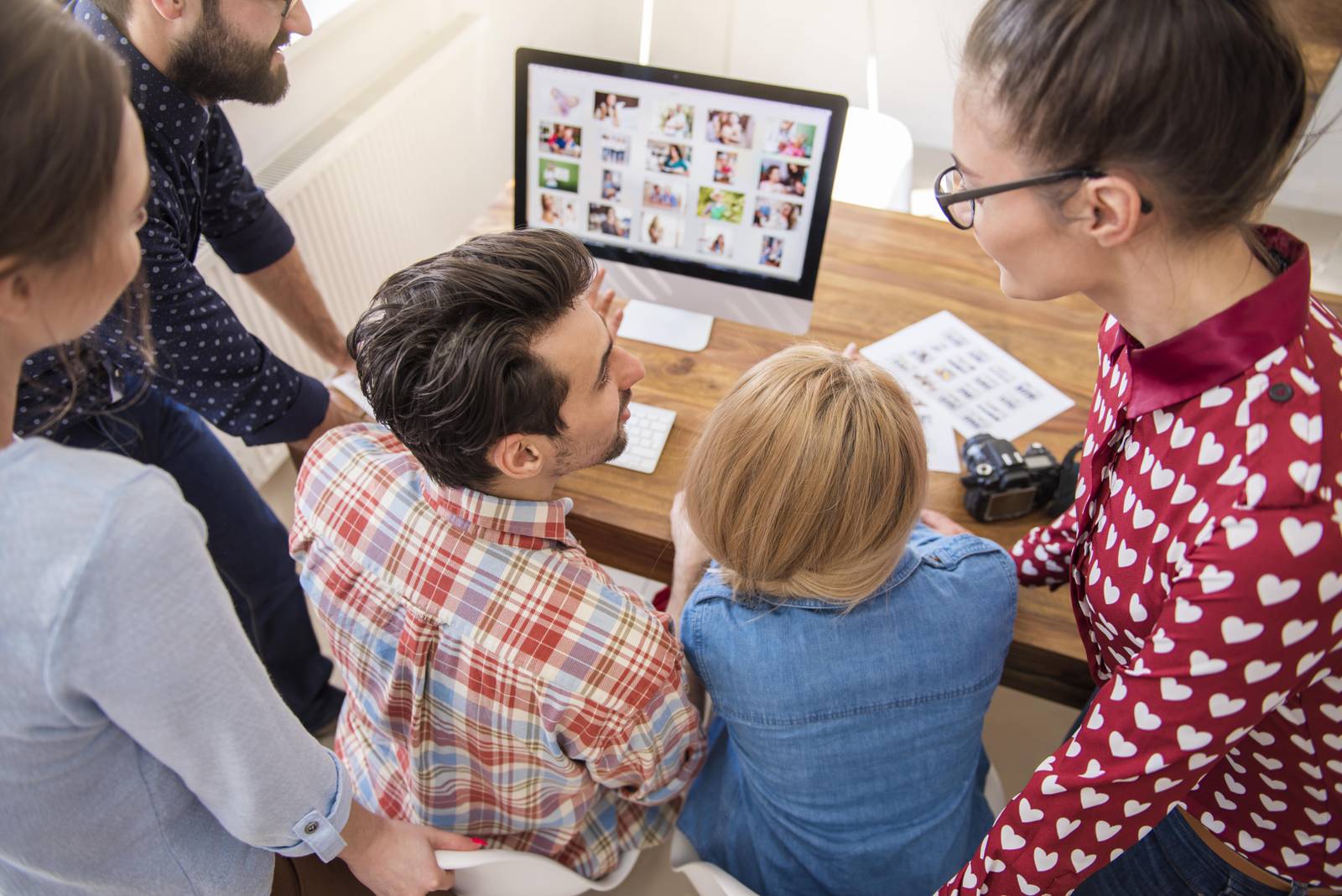 Guide to Creating Engaging Infographics for Canadian Audiences